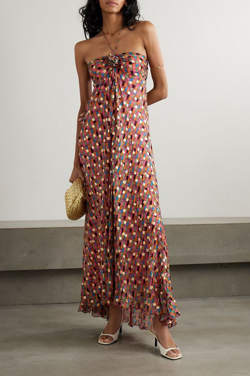 Robe longue maxi halterneck imprimée en fil coupé georgette RIXO Samira ...